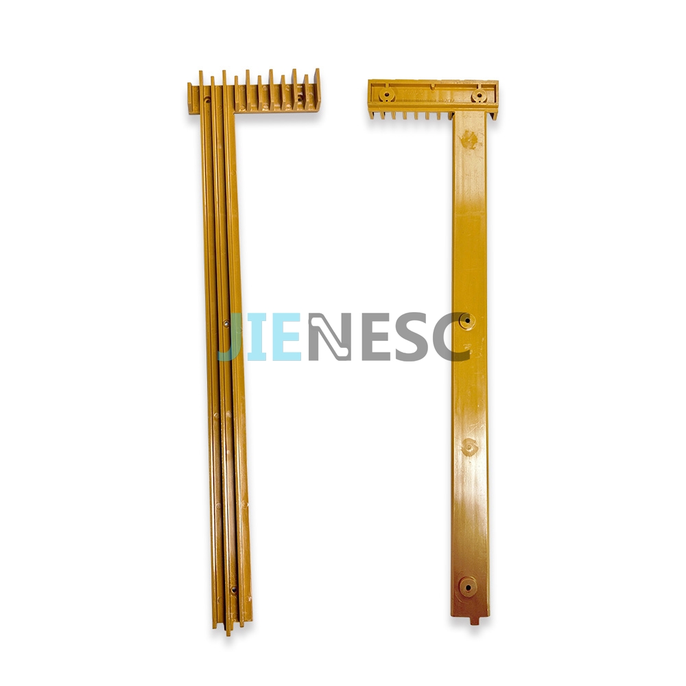 J619003B203 Escalator Step Demarcation